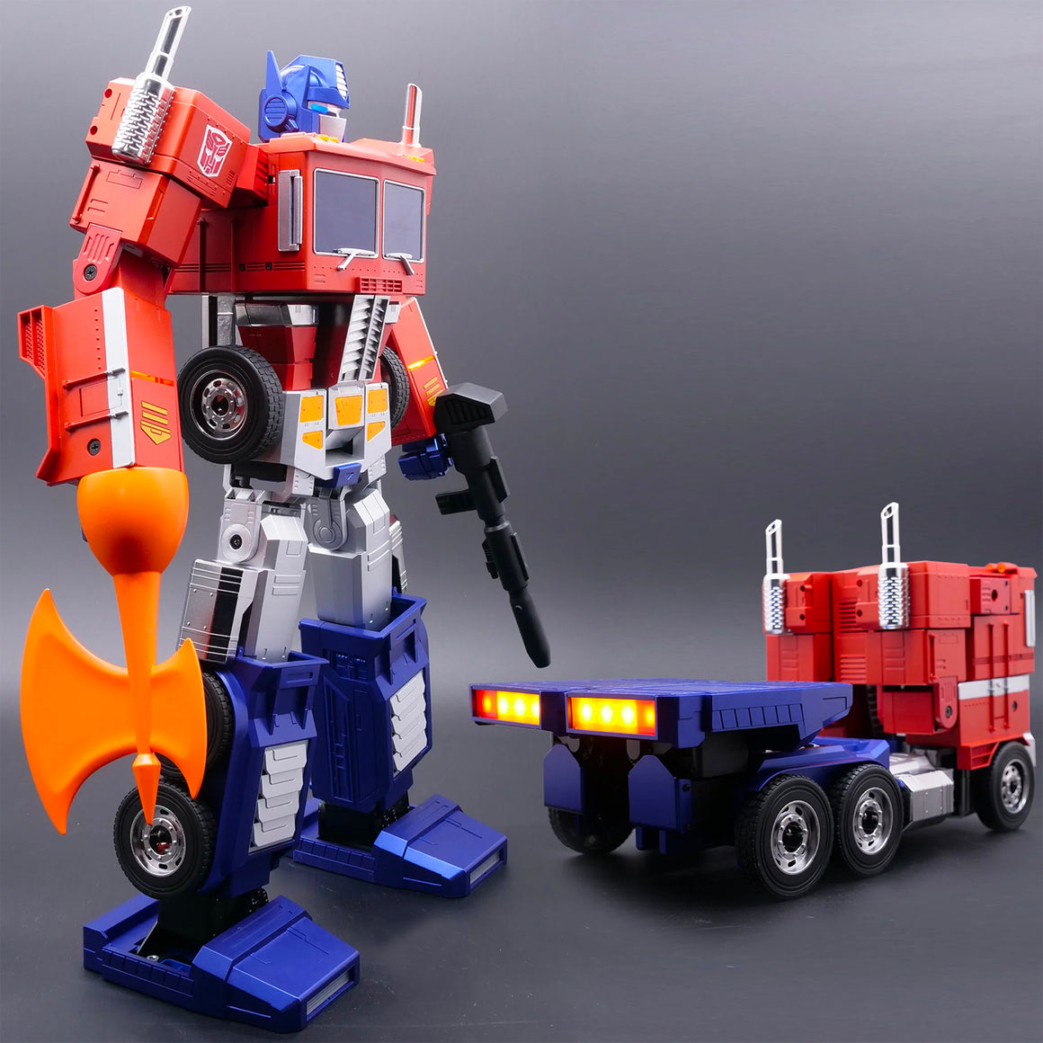 Auto-Transforming Optimus Prime (with Voice Commands), Transformers ...